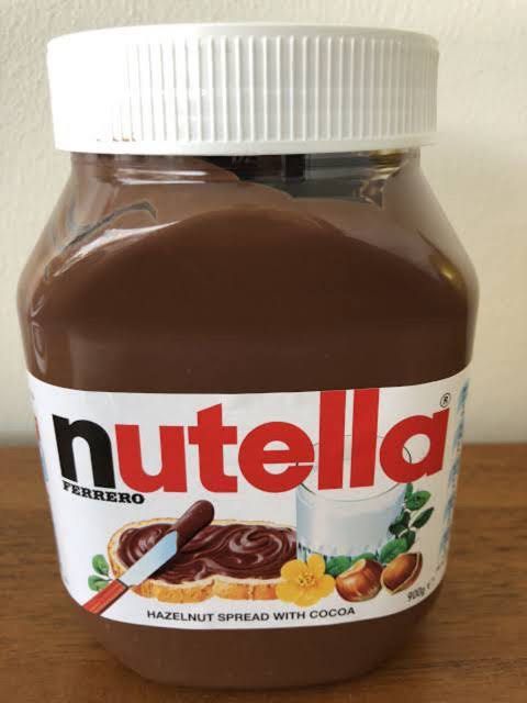 Nutella choco hazelnut spread 900g, Food & Drinks, Packaged & Instant ...