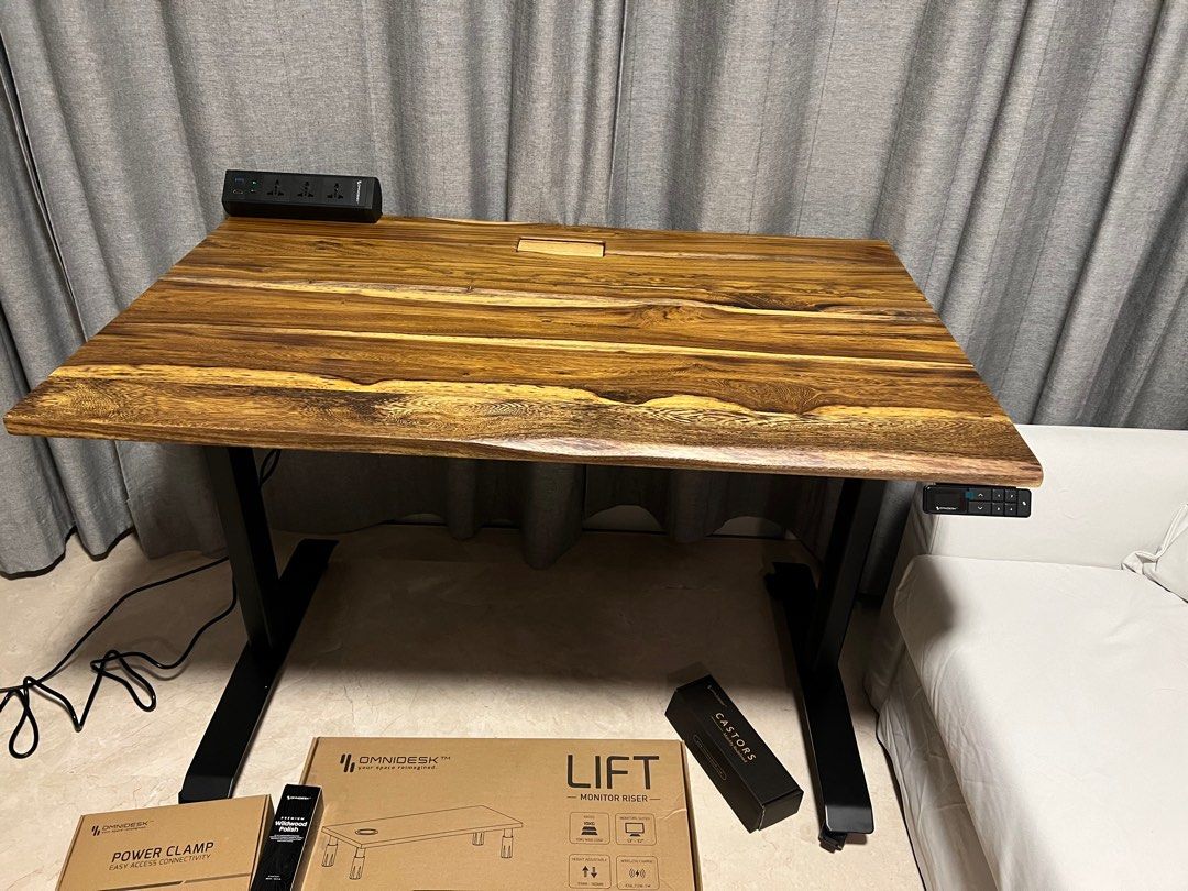 Omnidesk Ascent Wildwood+ (including all extra accessories) , Furniture ...