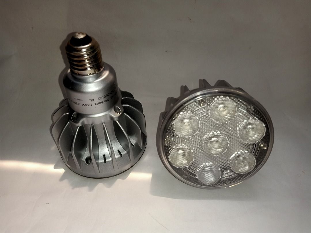 Optiled LED Floodlight Lamp 12.5W Warm White 555 Lumens 499 EACH ...