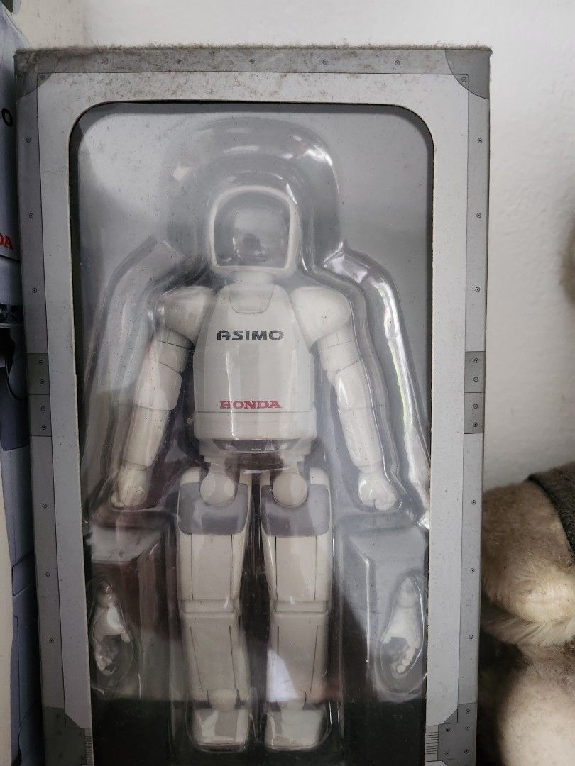 ORIGINAL Robot Asimo Honda, Aksesoris Mobil di Carousell