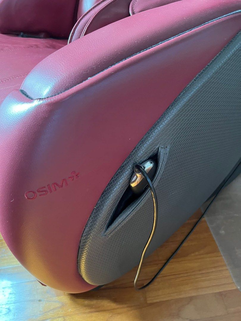 Osim Massage Chair, Furniture & Home Living, Furniture, Chairs on Carousell