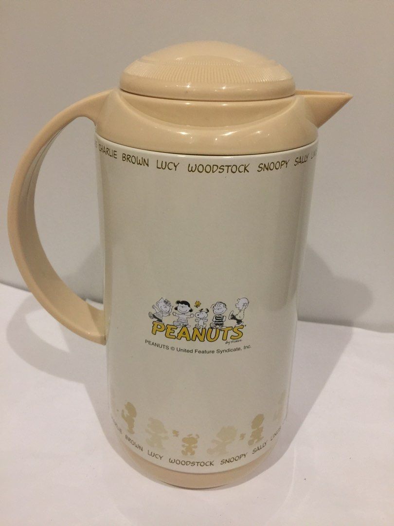 Peanuts Vacuum Flask Snoopy & Woodstock, 傢俬＆家居, 廚具和餐具, 廚水杯、水壺 - Carousell
