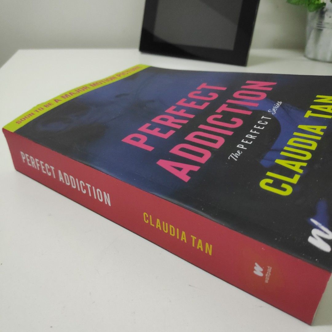Perfect Addiction (The Perfect Series, 2) Claudia Tan, Hobbies & Toys ...