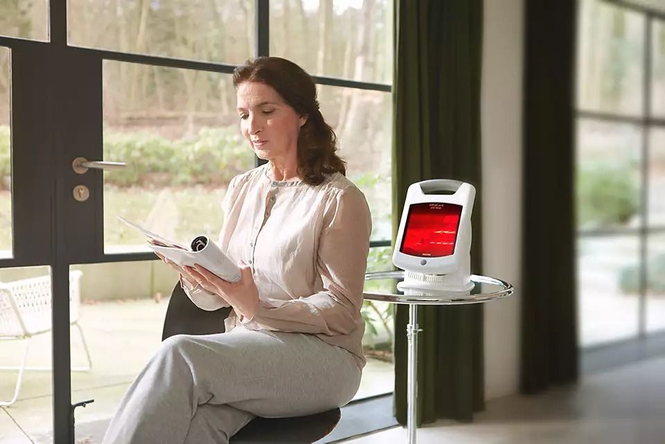 Philips InfraCare Infrared Lamp HP3621, Health & Nutrition, Medical ...