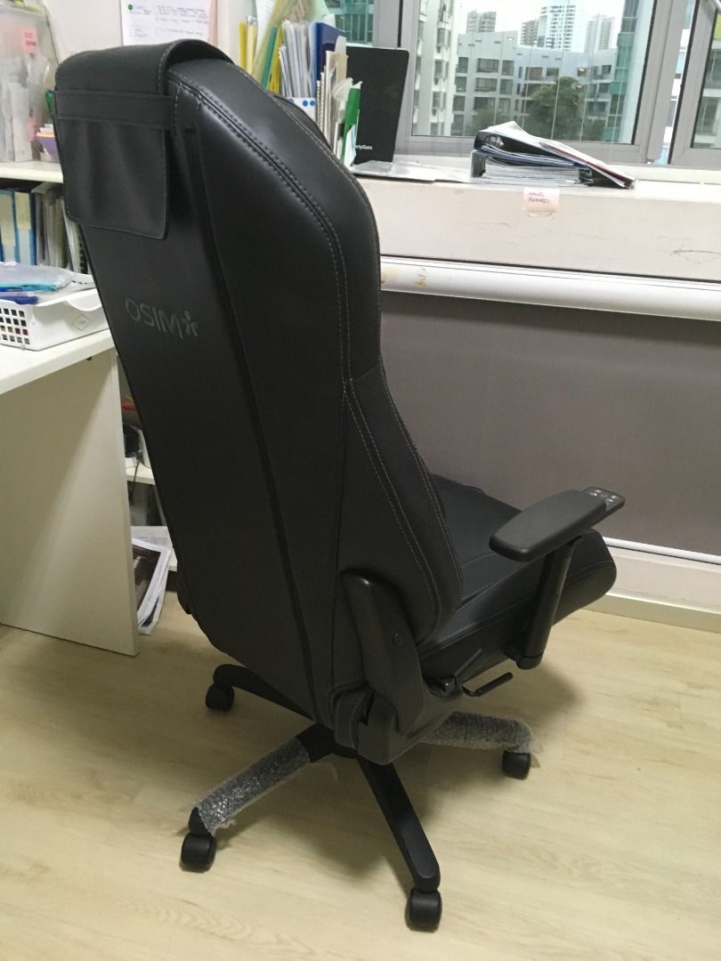 PREDATOR X OSIM Black Gaming Massage Chair with Speaker, Furniture ...