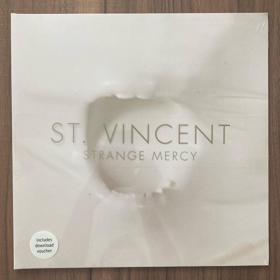 (Rare) St. Vincent - Strange Mercy (White vinyl), Hobbies & Toys, Music ...