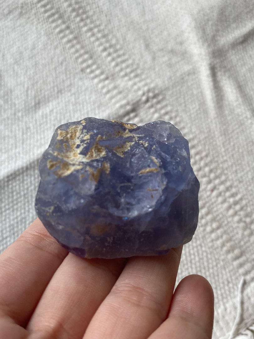 raw blue fluorite, Women's Fashion, Jewelry & Organisers, Precious ...