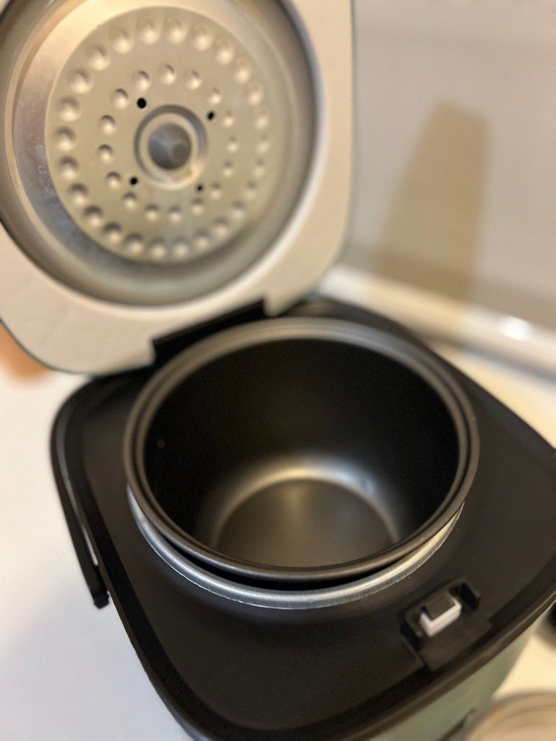 Rice cooker for 1-2 people, TV & Home Appliances, Kitchen Appliances ...