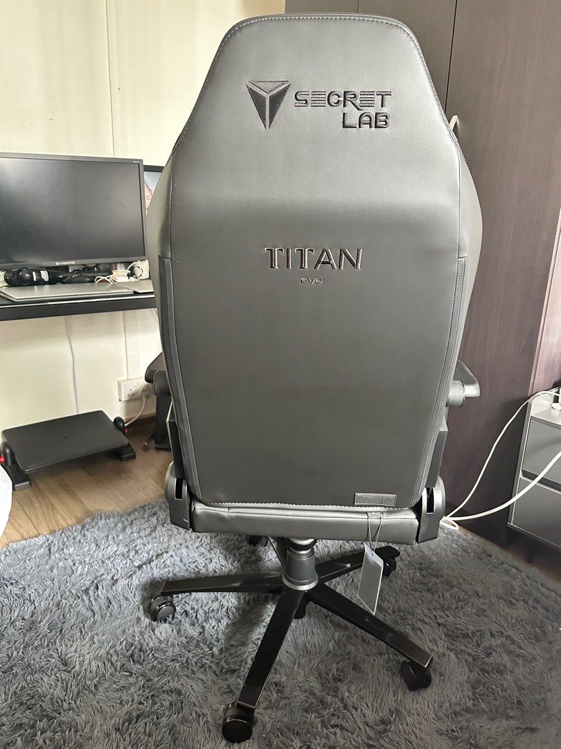 Secret Lab Titan Evo 2022, Furniture & Home Living, Furniture, Chairs ...