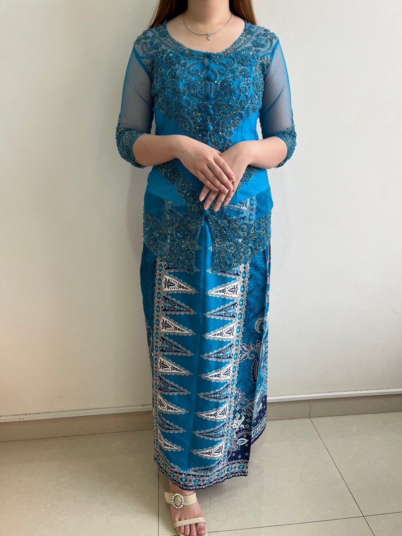 SET KEBAYA WISUDA MODERN BLUE | KEBAYA PAYET, Fesyen Wanita, Pakaian ...