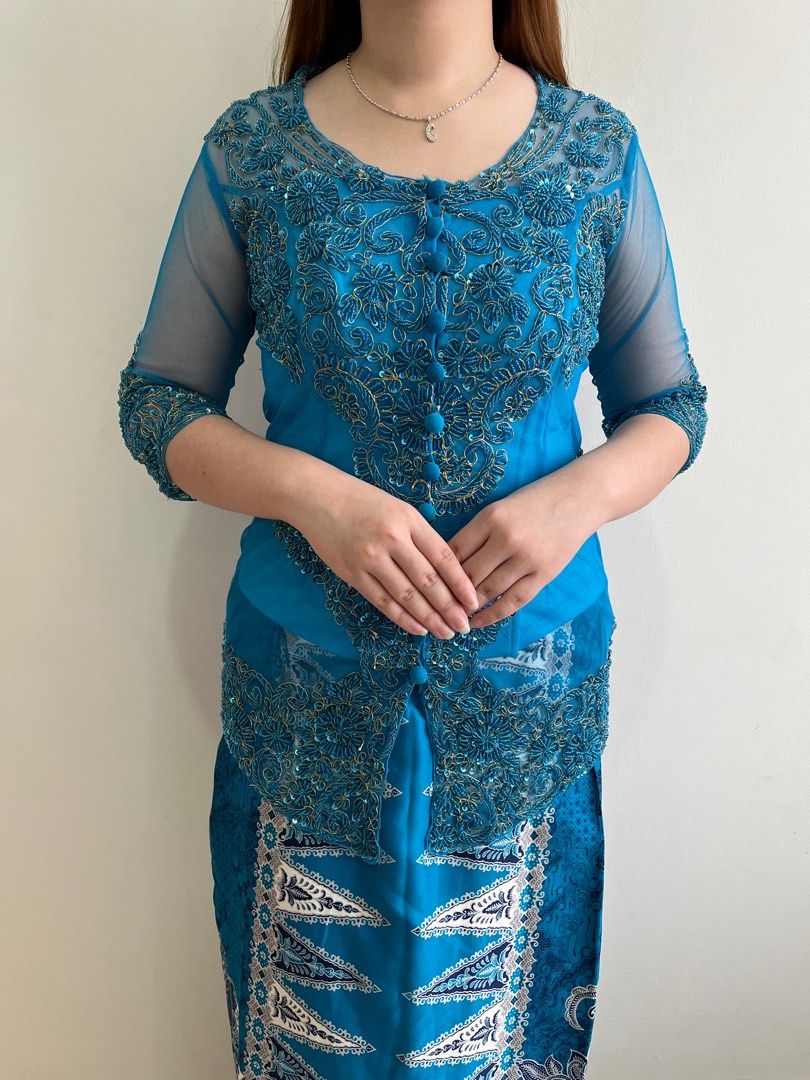 SET KEBAYA WISUDA MODERN BLUE | KEBAYA PAYET, Fesyen Wanita, Pakaian ...