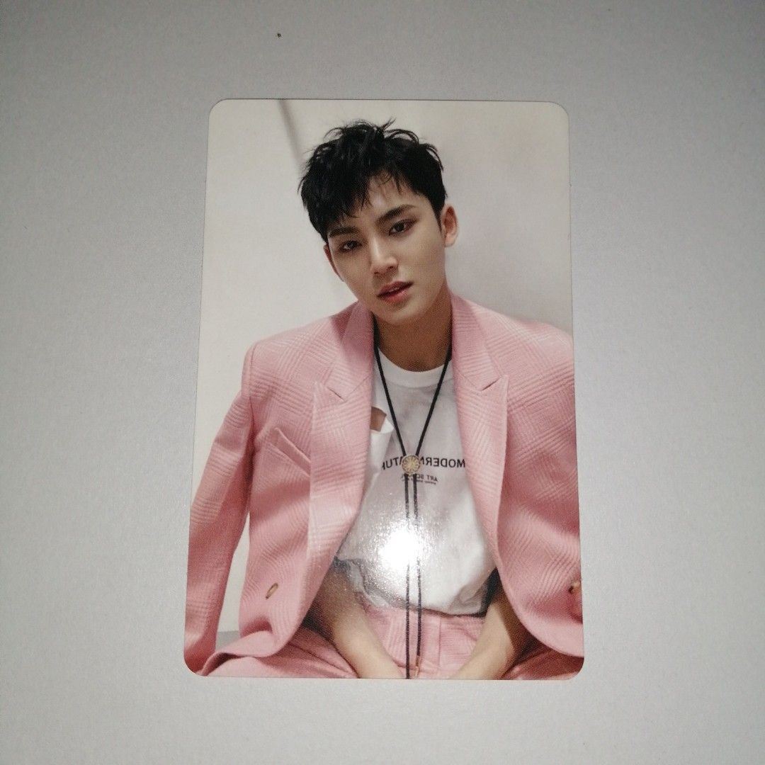 SEVENTEEN: Mingyu Fallin' Flower PC on Carousell