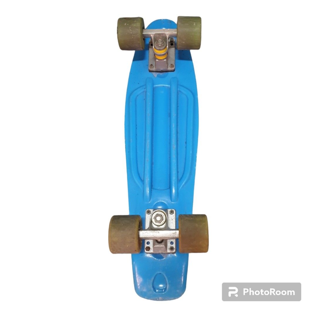 Small skateboard, Sports Equipment, Sports & Games, Skates ...