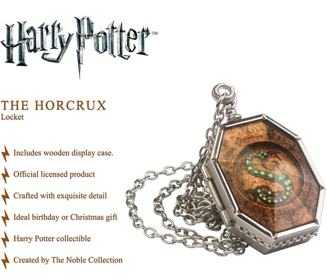 The Noble Collection- Tom Riddle's/Lord Voldemort's Horcrux/Slytherin ...