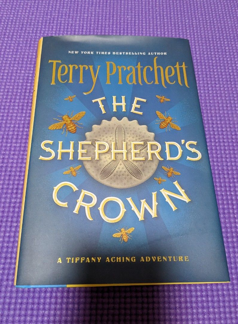 The Shepherd's Crown by Terry Pratchett, Hobbies & Toys, Books & Magazines, Fiction & Non ...