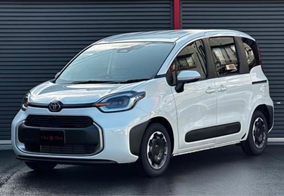 Toyota Sienta Hybrid 2023, Cars, Car Rental on Carousell
