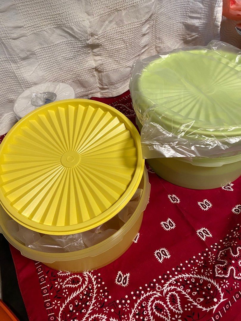Tupperware Round canister, Furniture & Home Living, Kitchenware ...
