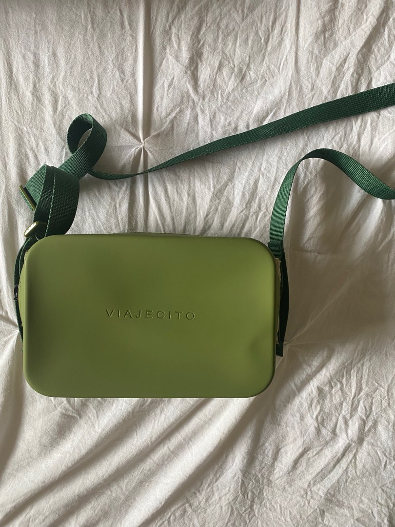 Viajecito Splashkit - Matcha, Women's Fashion, Bags & Wallets, Cross ...