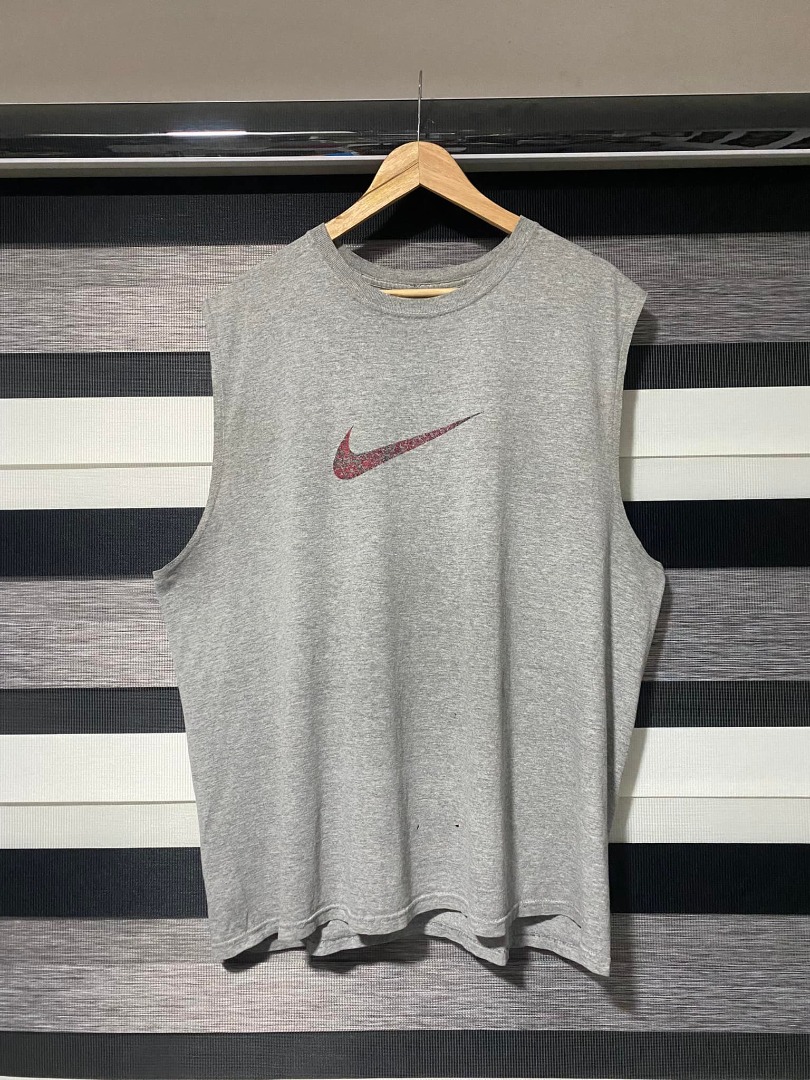 Vintage 2000's Nike Muscle tee, Men's Fashion, Activewear on Carousell