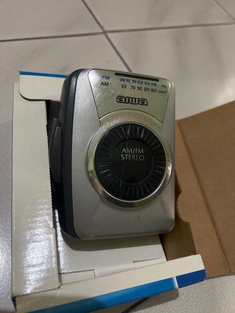 Walkman Jadul, Elektronik, Audio di Carousell