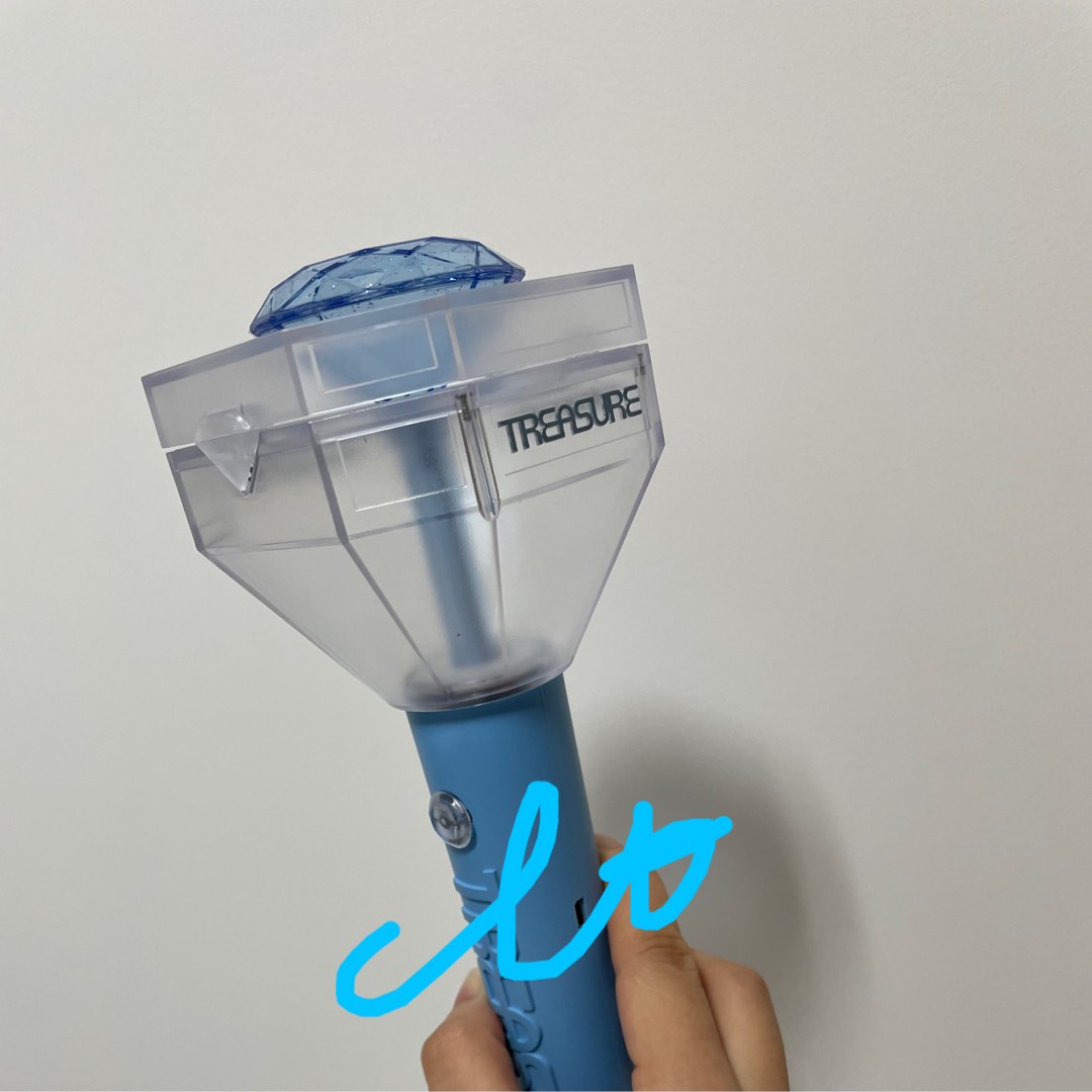 wts treasure lightstick, Hobbies & Toys, Memorabilia & Collectibles, K ...