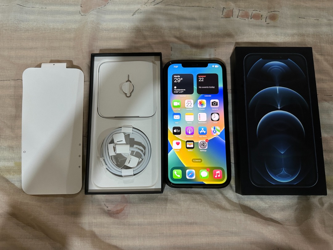 Apple iPhone 12 Pro Max 128GB Pacific Blue Smart Locked not 13 14 s22 ...