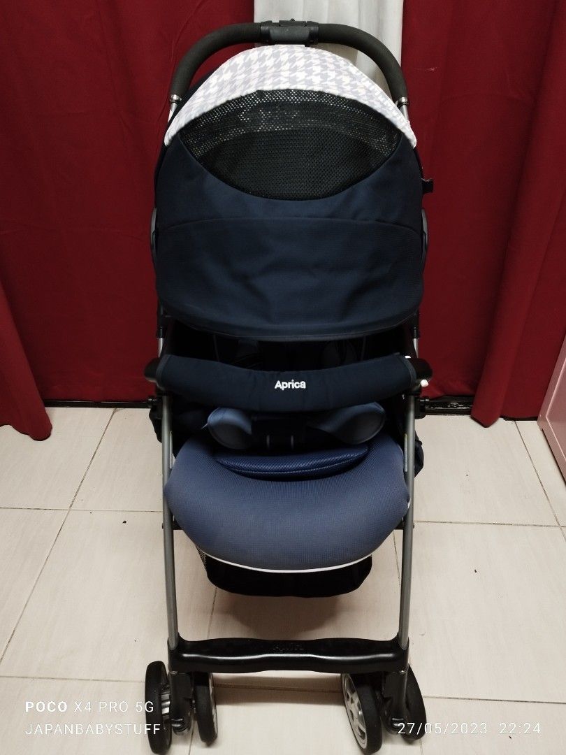Aprica luxuna, Babies & Kids, Going Out, Strollers on Carousell