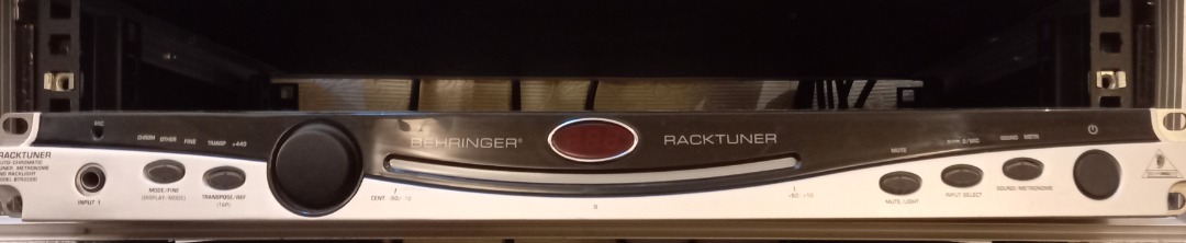 BEHRINGER Rack Tuner BTR2000, Hobbies & Toys, Music & Media, Music ...
