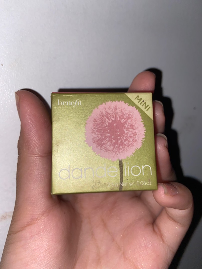 Benefit cosmetics-Dandelion blush mini on Carousell