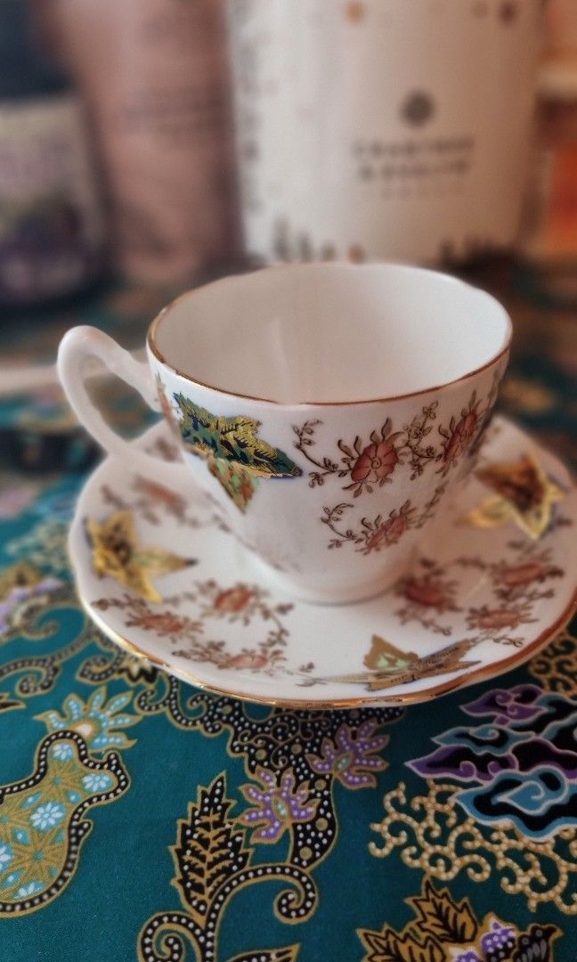 Boke Chika tea set from England, Hobbies & Toys, Memorabilia & Collectibles, Vintage ...