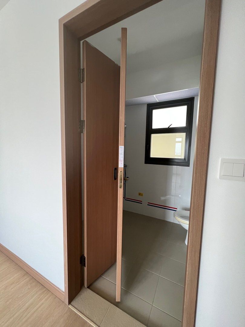BTO Bifold toilet door, Furniture & Home Living, Bathroom & Kitchen ...