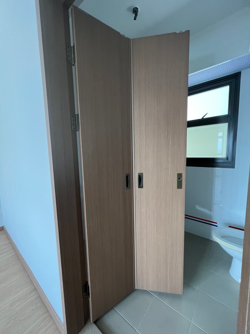 BTO Bifold toilet door, Furniture & Home Living, Bathroom & Kitchen ...