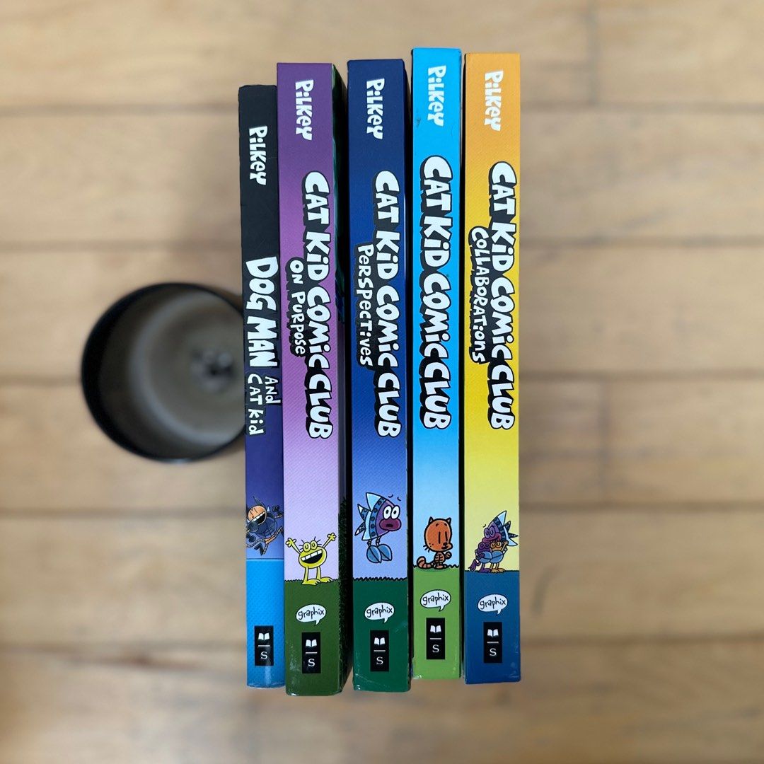 Cat kids comic club, Hobbies & Toys, Books & Magazines, Children's Books on Carousell