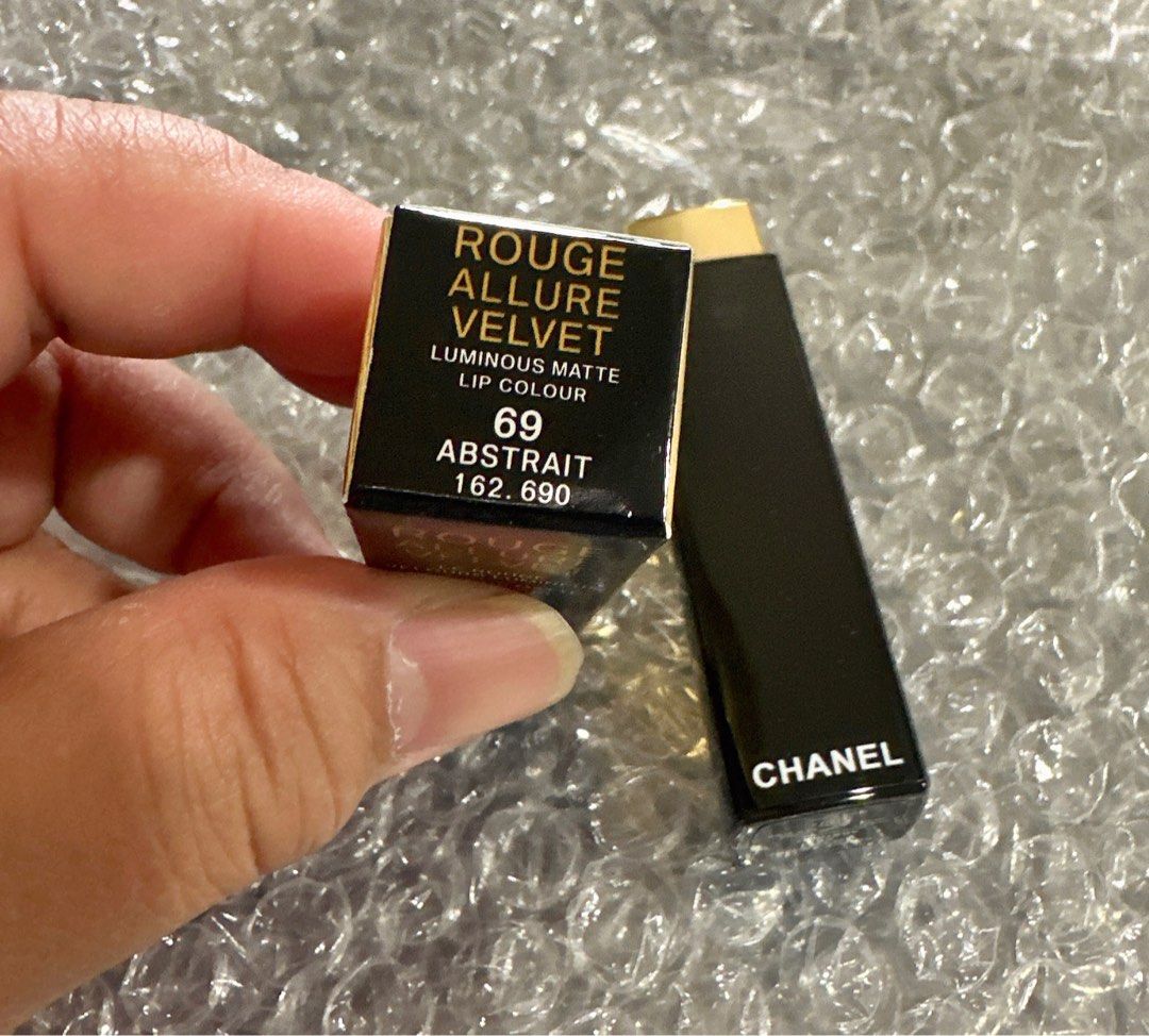 Chanel rouge allure velvet #69 Abstrait mini lipstick, Beauty ...