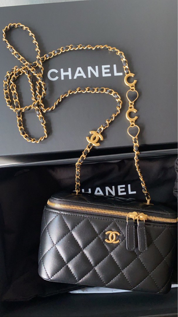 Chanel Vanity with Chain 22k, Luxury, Bags & Wallets on Carousell