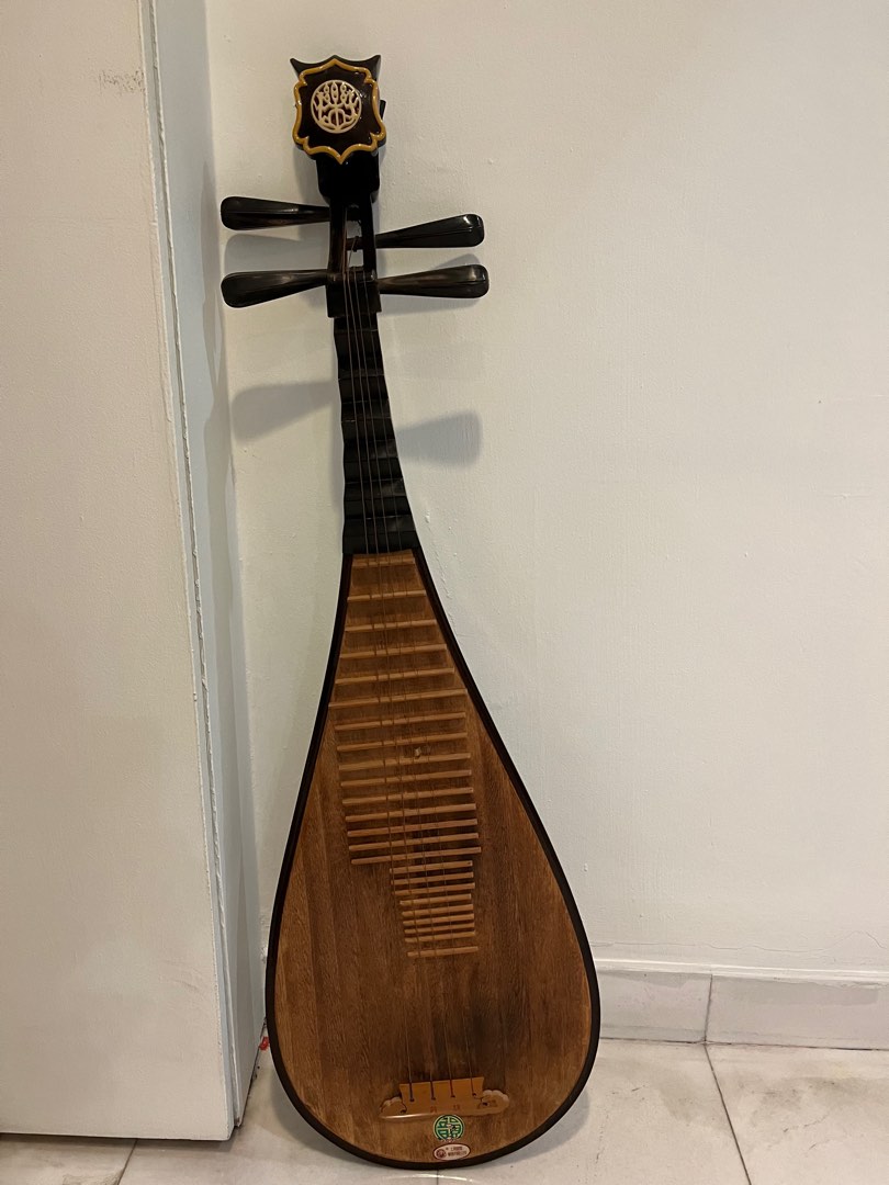 Chinese instrument- Pi Pa, Hobbies & Toys, Music & Media, Musical ...