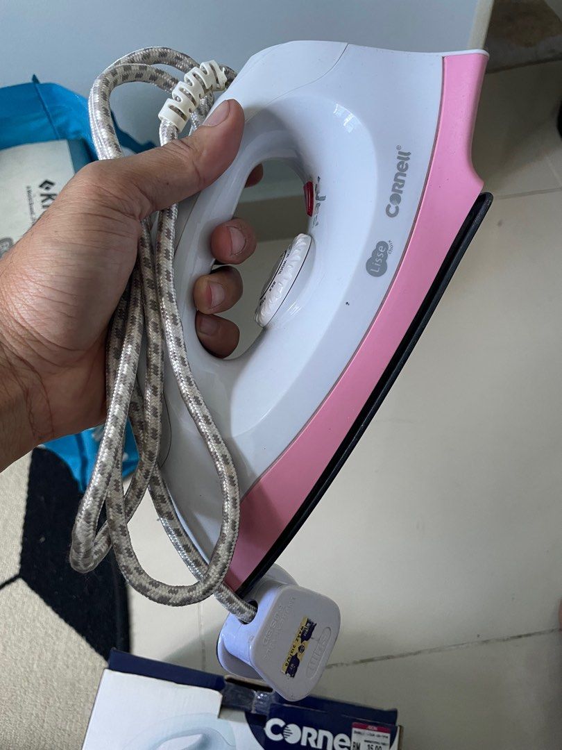 Cornell Iron, TV & Home Appliances, Irons & Steamers on Carousell