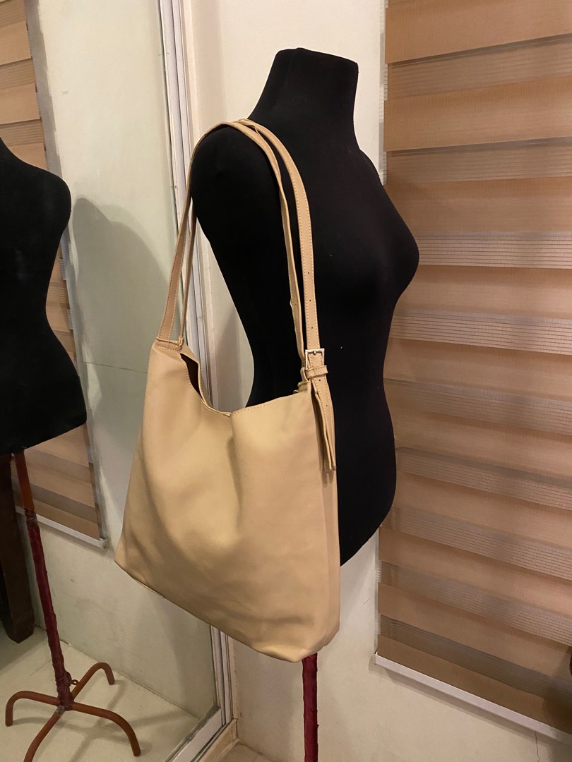 Cream Shoulder Bag, Women's Fashion, Bags & Wallets, Shoulder Bags on ...