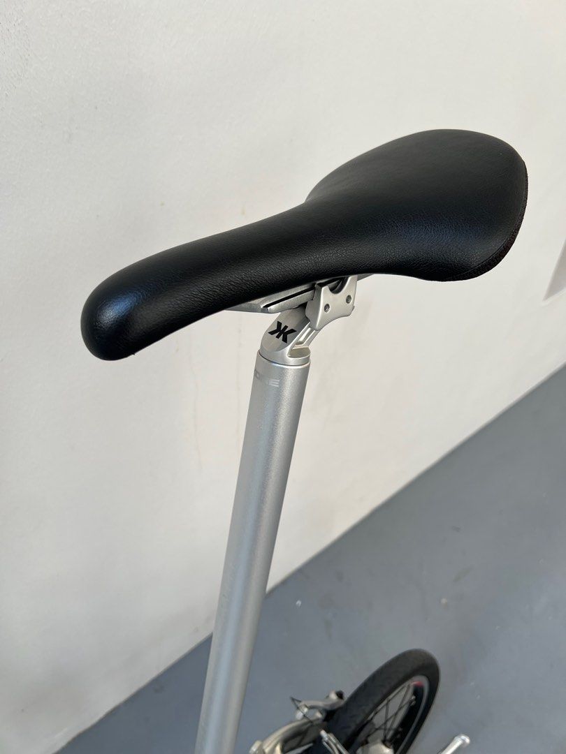 Dahon 412 chrome, Sports Equipment, Bicycles & Parts, Bicycles on Carousell