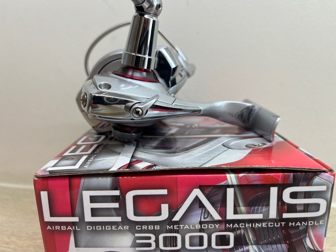 Daiwa Legalis 3000 fishing reel + 30lb Berkeley Fireline, Sports ...