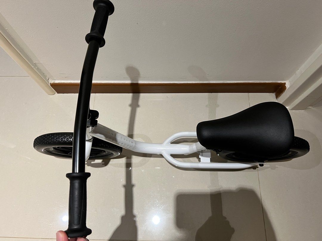 Decathlon Btwin run ride 100 - balance bike, Babies & Kids, Going Out ...