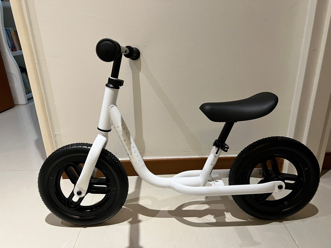 Decathlon Btwin run ride 100 - balance bike, Babies & Kids, Going Out ...