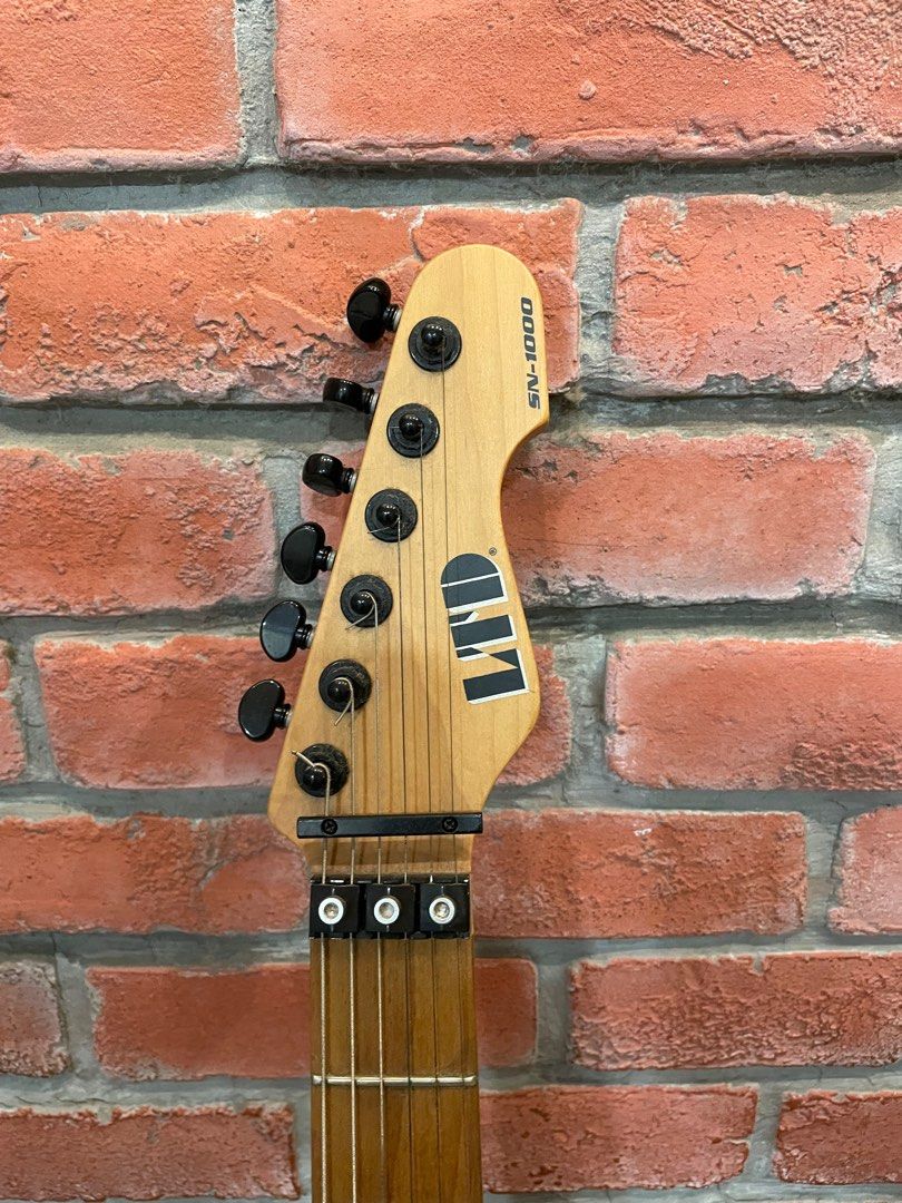 ESP LTD SN-1000FR Snapper, Floyd Rose, Pearl White , Hobbies & Toys ...