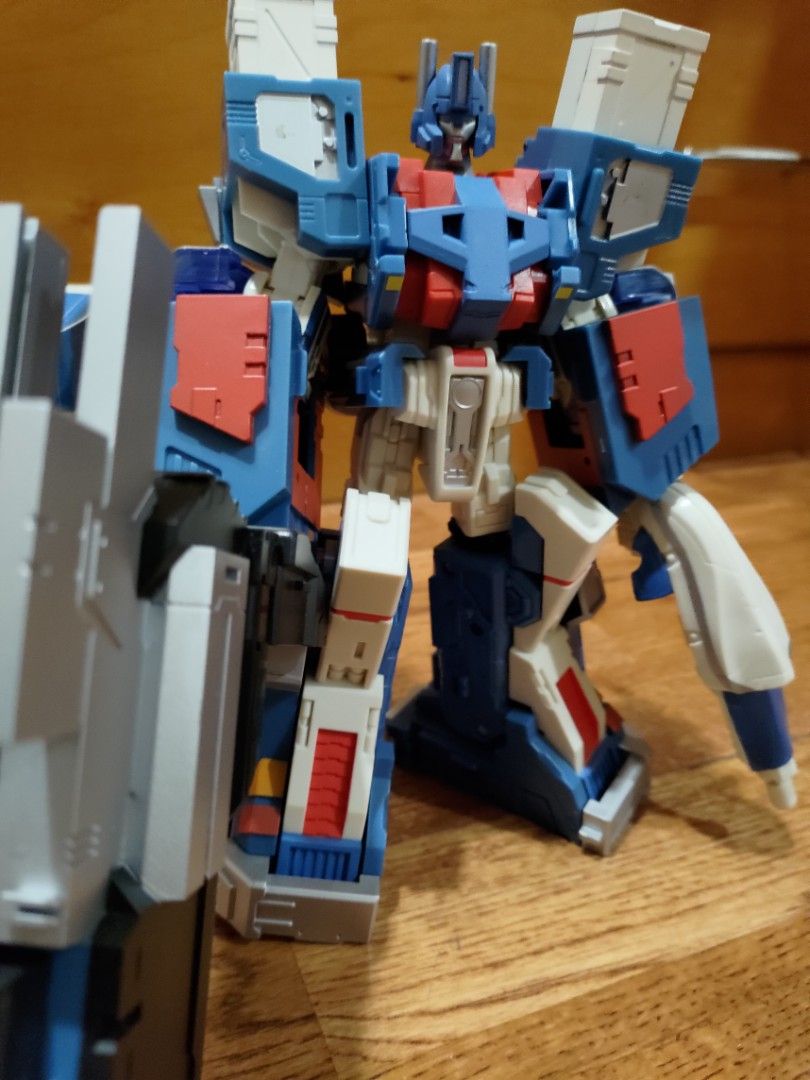 Fansproject City Commander Tfx-01 with Classic Ultra Magnus, Hobbies ...