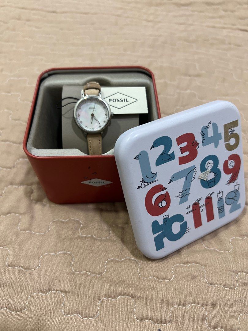 Fossil Watch, Women's Fashion, Watches & Accessories, Watches on Carousell
