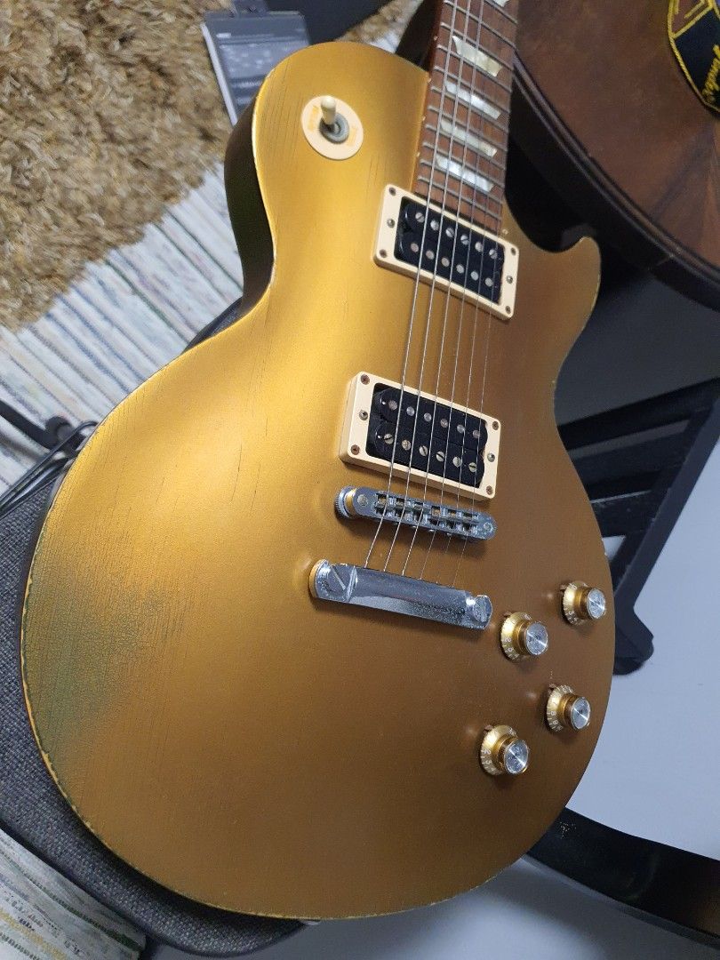 Gibson Les Paul Studio Gold Top, Hobbies & Toys, Music & Media, Musical ...