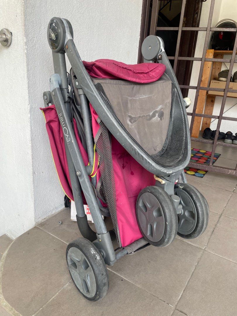 Graco 3 wheels compact mini evo, Babies & Kids, Going Out, Strollers on ...