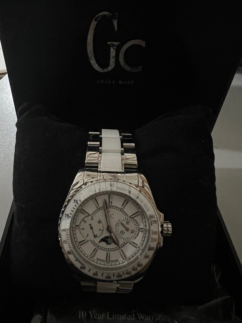 Guess Collection (GC) on Carousell