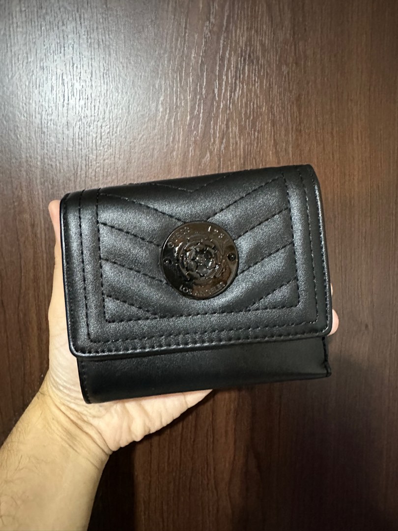 *Guess Trifold Wallet (Full Black)*, Women's Fashion, Bags & Wallets ...