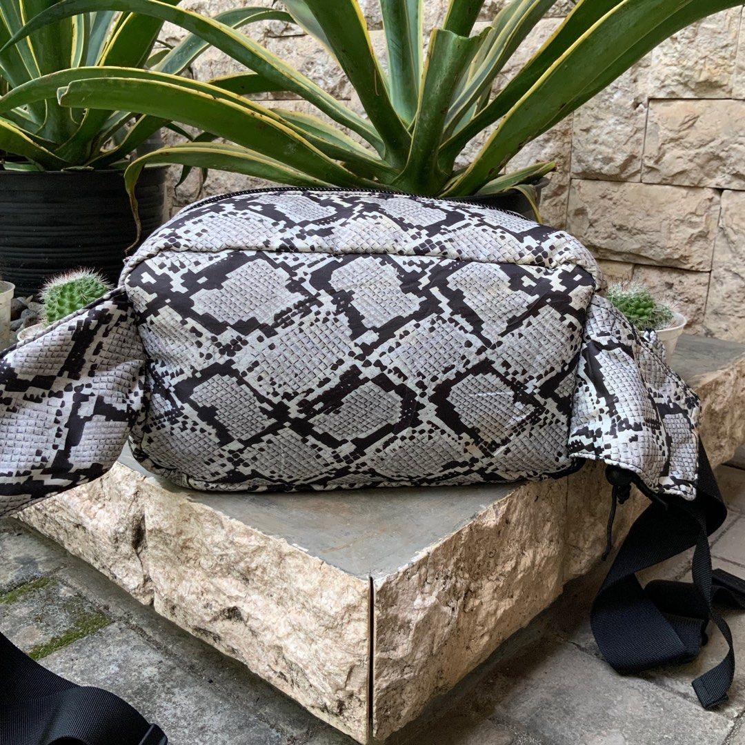 HEAD PORTER PYTHON SNAKE SERIES TANKER WAIST BAG FW16 RARE, Fesyen Pria ...